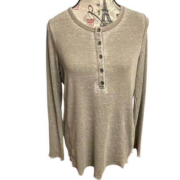 Jane and Delancey | Tops | Jane And Delancey Long Sleeve Button Top ...